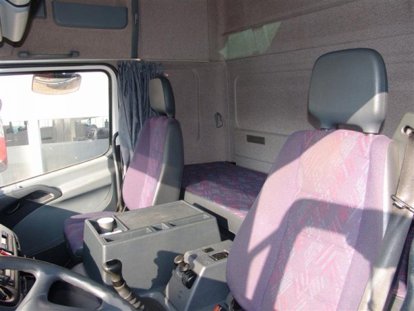 Atego 1833 BDF Rahmen mit Hebeb