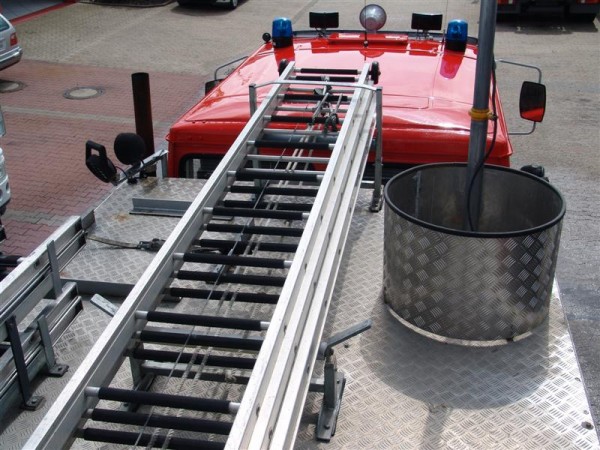 F613 4x2 Feuerwehr Wassertank Pumpe Tankwagen