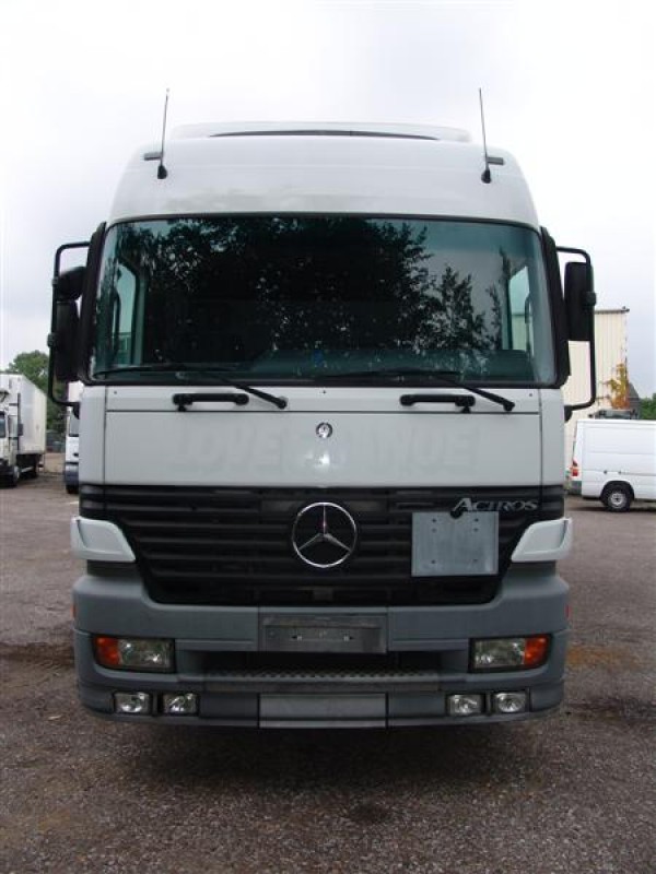 Actros 1835 Tautliner Edscha Verdeck