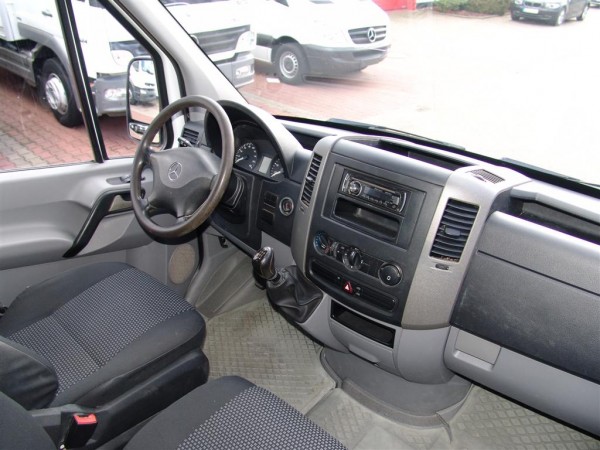 Sprinter 311 cdi Kasten L2H2 Mixto 7 Sitze Trennwand AHK